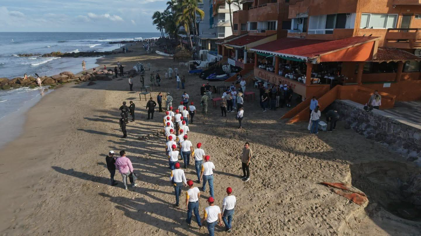 Reporte: OAP) Actividad de Limpieza de Playa Zona Dorada Mazatlán, Sinaloa